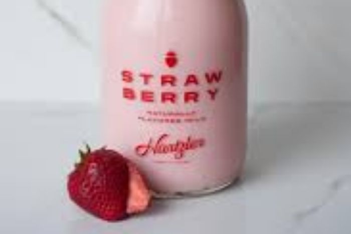 Buy Hartzler Single Strawberry Milk - 12 Ounces Online | Mercato