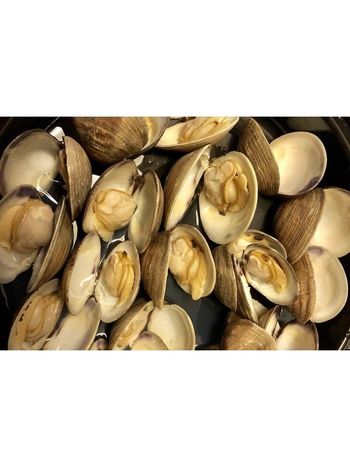 Buy Cherry Stone Clams (Wild, Long Island) Online | Mercato