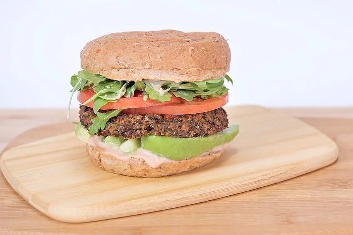 Buy Sunneen Kale and Quinoa Burger Online | Mercato
